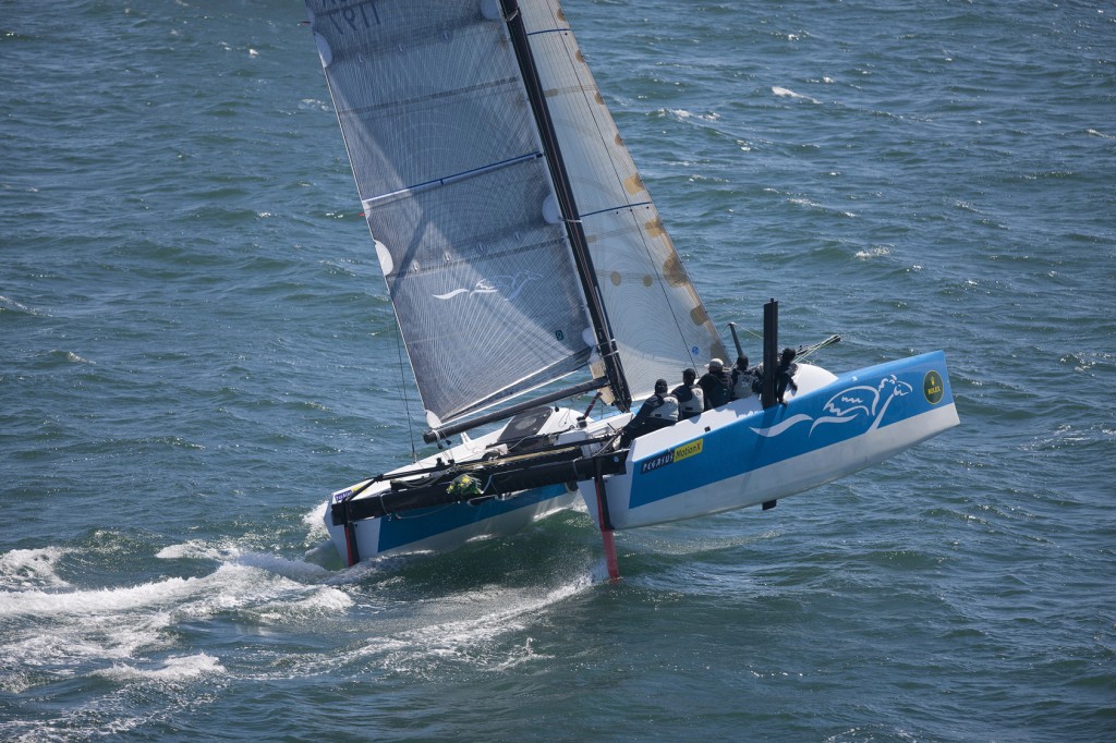 Catamaran America’s Cup 2012 – Pegasus-AI