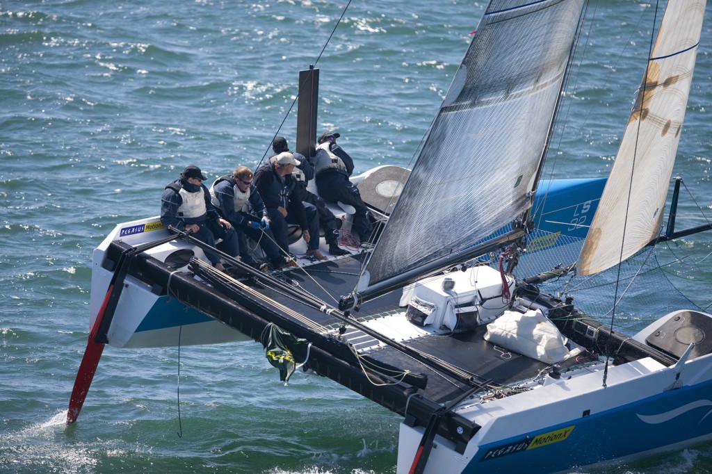 Catamaran America’s Cup 2012 – Pegasus-AI